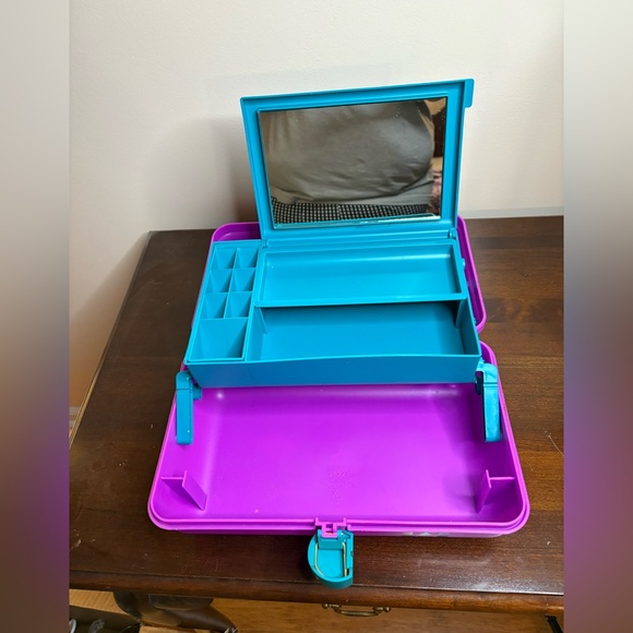Caboodles | Accessories | Vintage Caboodles 3 Tier Wmirrormakeup Case ...